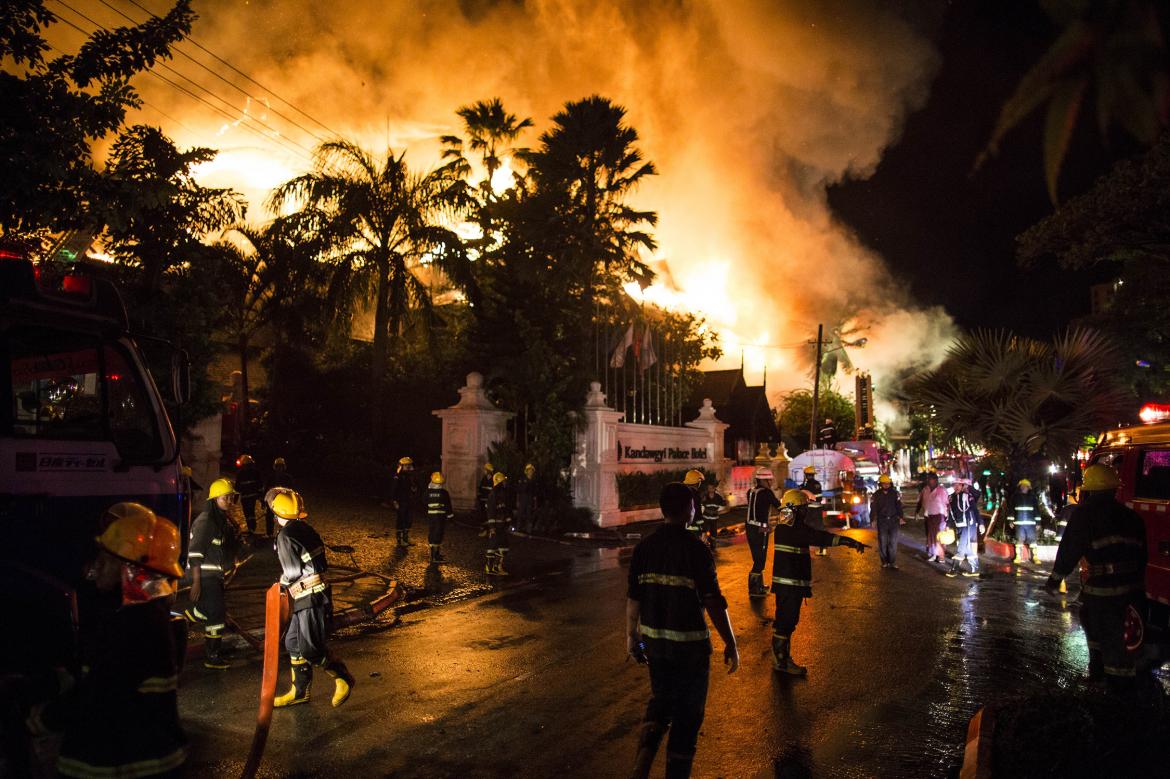 At least one dead as huge fire guts Kandawgyi Palace Hotel | Frontier ...