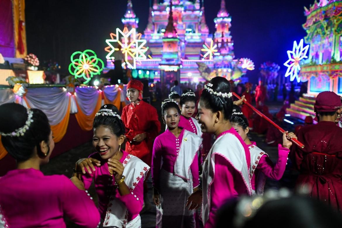 Flamboyant funeral sees off Myanmar monk in costly style | Frontier Myanmar