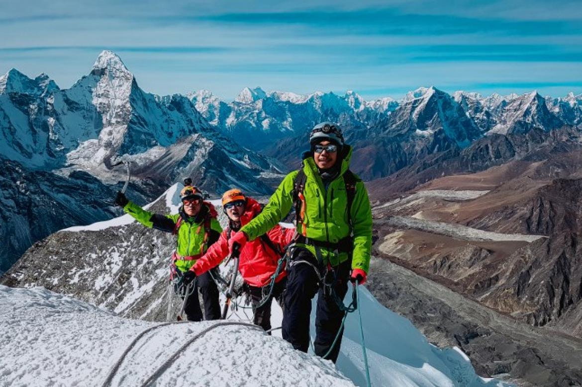 Myanmar climbers eye Hkakabo Razi, the peak conquered only once ...