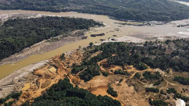 Kachin tycoon draws controversy over gold mining at Myitsone | Frontier ...