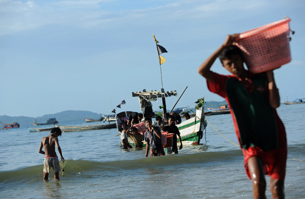 Myanmar’s fishing industry sinks to new depths | Frontier Myanmar